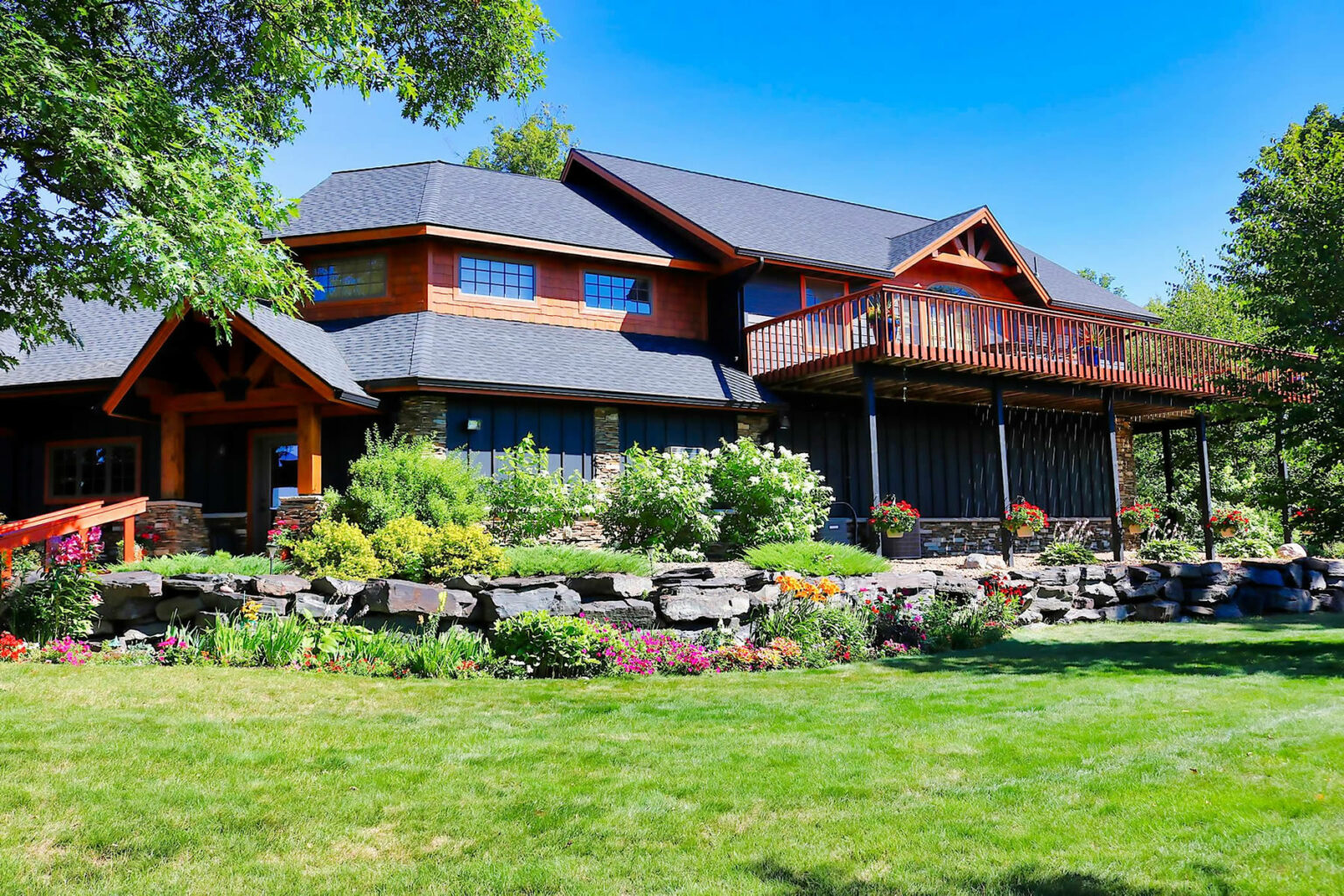 Timber Frame Home | Yellowstone Log Homes of Minnesota