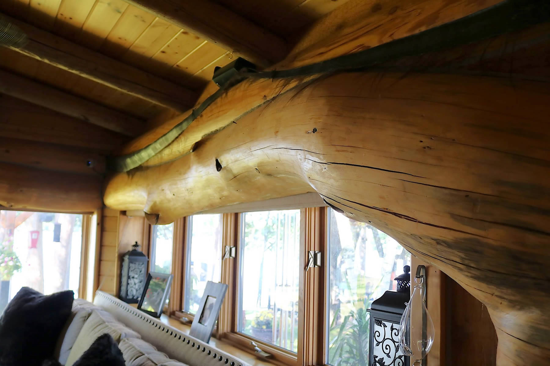 Wild Oak Log Home | Yellowstone Log Homes of Minnesota